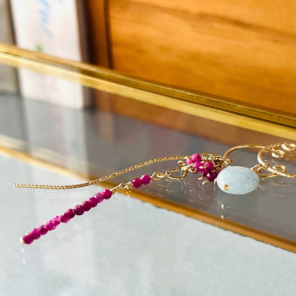 【2個セット】14kgf アクアマリンとルビーのイヤーカフ イヤーカフ milimili901 通販｜Creema(クリーマ) 17538357