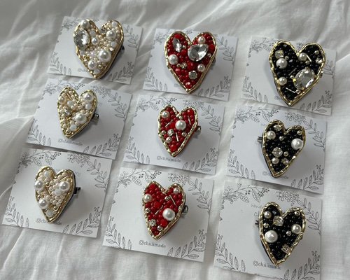 ハート(小)ブローチ ビーズ刺繍 パール ビジュー キラキラ ハート(小)ブローチ ビーズ刺繍 パール ビジュー キラキラ