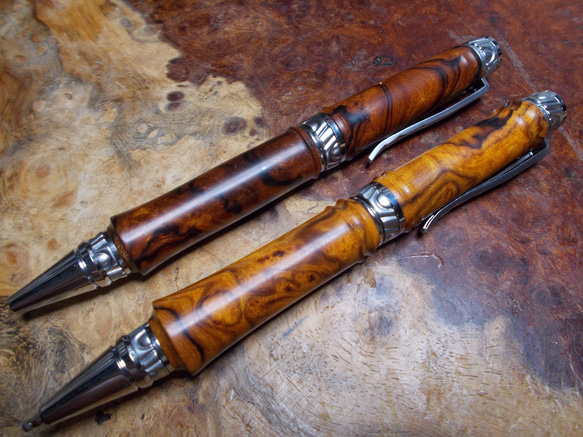 noanoa 様オーダー品 デザートアイアンウッドのボールペン2本 手作り品！ ペン・筆記用具 よっさん 通販 17576722｜Creema(クリーマ)