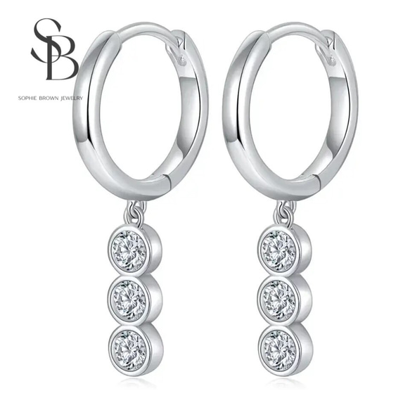 モアッサナイト ラウンド フープ ピアス 3石 ダングル キラキラ S925 ラグジュアリー ゴージャス ウェディング ピアス（フープ） SOPHIE BROWN 通販｜Creema(クリーマ)