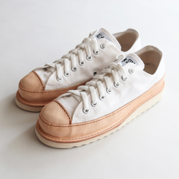 スニーカーのソール交換修理 (VIBRAM 1010) スニーカー 草木染レザーSou-no-Iro 通販 17598860｜Creema(クリーマ)