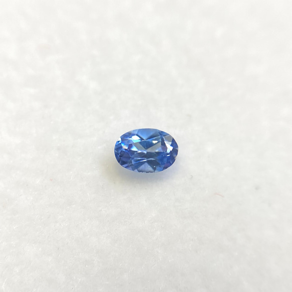 ベニトアイト 0.113ct アメリカ産 日独ソーティング付き 天然石 京都ジュエリージェム 通販 17603262｜Creema(クリーマ)