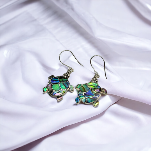 「世界に一つの表情」シルバー925 Abaron Turtle 銀線細工 アバロンシェル アワビ ピアス 亀 海亀 ピアス（フック・チェーン ...