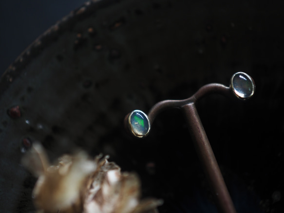 opal silver pierce (suiu) ピアス（スタッド・一粒） Luciente 通販 17658728｜Creema(クリーマ)