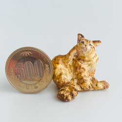 お手入れ茶トラ猫 （chatora cat） その他置物 かりたひかり 通販｜Creema(クリーマ) 17667255