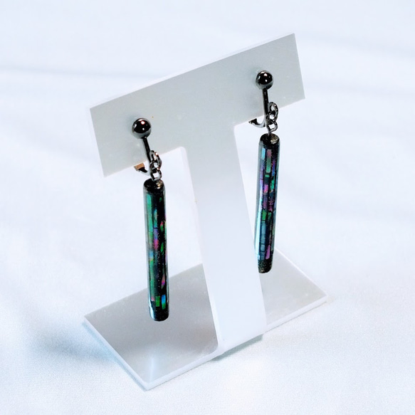 丸棒の螺鈿イヤリング「ライン」 木製漆塗 紙箱入（2405005） イヤリング・ノンホールピアス 漆工房ニライカナイ 通販 17706045 ...