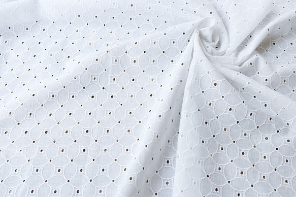 ★感謝セール30％OFF★『綿レース生地 ホワイト 花柄』～50㎝単位でカット～ 生地 Blanc de Roi 通販 17714842 ...