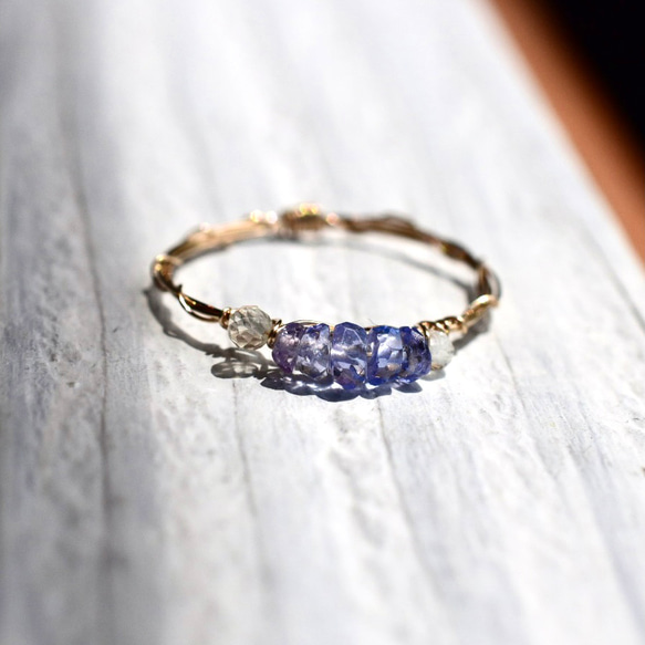 タンザナイト ボタンカット3mm×5、トパーズ /k14gfリング 指輪・リング mayumi rings 通販 17716094｜Creema(クリーマ)