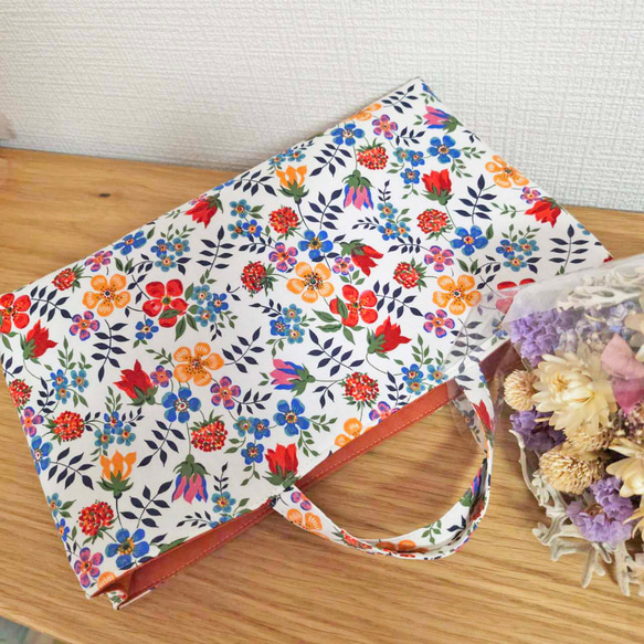 リバティ ふわもこバッグインバッグ エデナム カラフル その他バッグ SummerFace23 通販｜Creema(クリーマ)