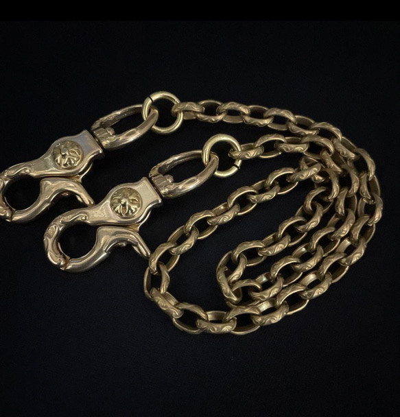 真鍮無垢ウォレットチェーン カット面 真鍮 唐草模様 クロス 2クリップ