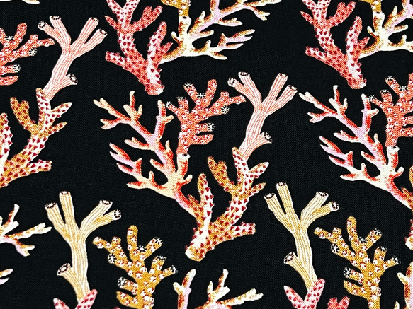 Sarah Gordon 110cm x 50cmずつ切売 - サンゴ/黒 生地 nightowl fabrics 通販 17795895 ...