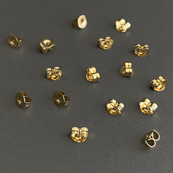 [ 20pcs ] 316L 5mm ピアスキャッチ SUS316L サージカルステンレス pcatch-g1 金具・チェーン Nilgems 通販 17816945｜Creema(クリーマ)