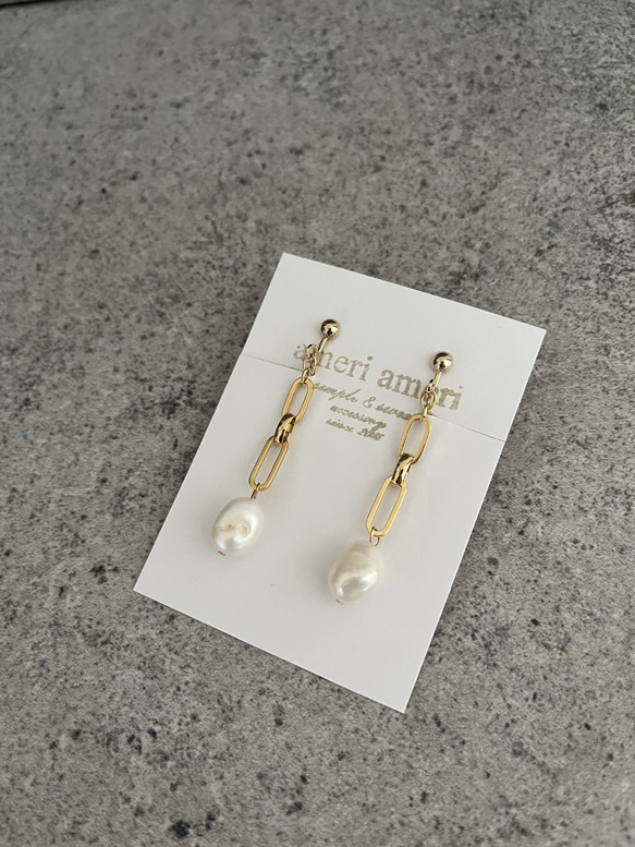 送料無料⭐︎バロック淡水パールとゴールドチェーンのイヤリング イヤリング・ノンホールピアス ameri ameri 通販 17817330｜Creema(クリーマ)