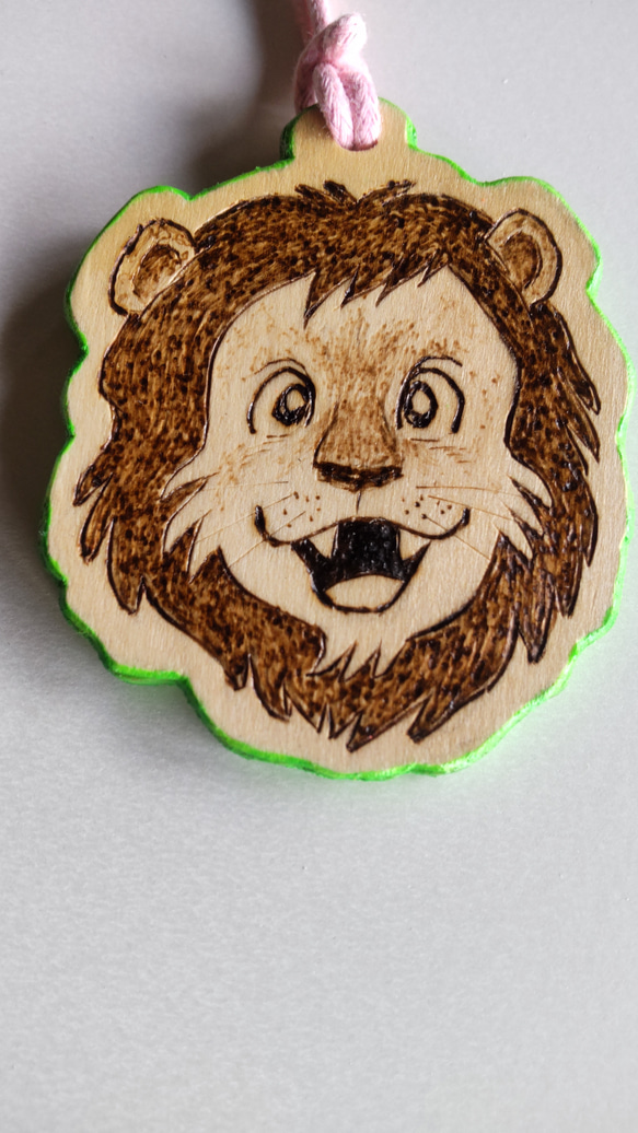 ライオンの可愛い顔の動物木札(名札) その他携帯アクセサリー 銀座の田吾作 通販 17868848｜Creema(クリーマ)