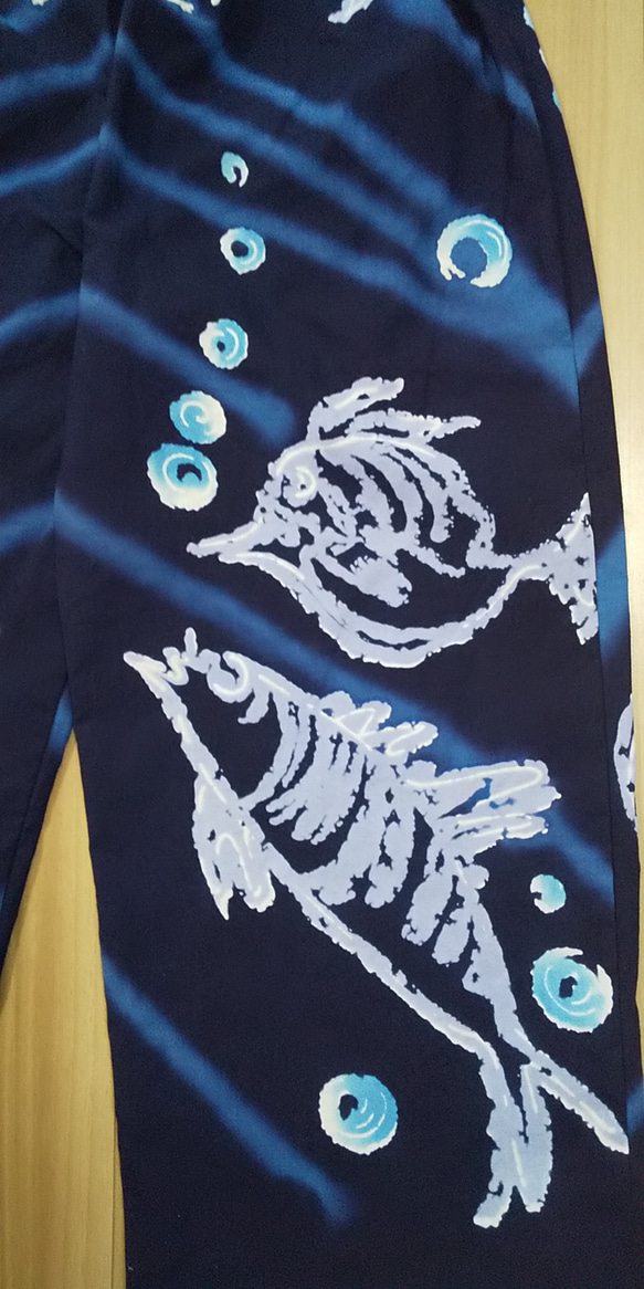 ゆったりパンツ 藍染 綿 浴衣地 紺地 キュロット・ワイドパンツ キャットママ 通販 17900040｜Creema(クリーマ)