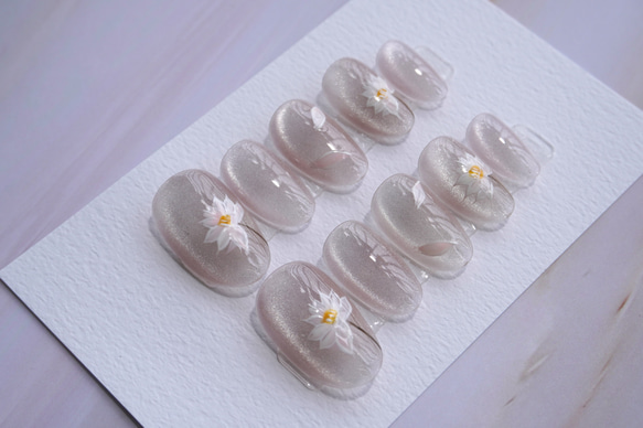 【即日発送 フリーサイズ】ネイルチップ 蓮 ハス マグネット ウェディング 前撮りニュアンス ネイルチップ（つけ爪） Lucente Nail 通販 17947342｜Creema(クリーマ)
