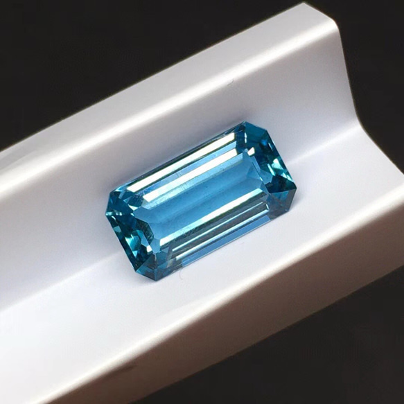 2.76ct天然サンタマリアアクアマリン ルース 鑑定書付き その他アクセサリー CHIC JEWELRY 通販 17973485｜Creema(クリーマ)