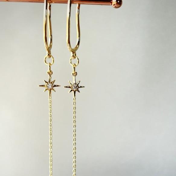 【14kgfイヤーカフ】完売！再販④K14GPスター×14kgfの華奢なチェーンですっきり。。（両耳）金アレ対 イヤーカフ さくら工房 通販 17986421｜Creema(クリーマ)