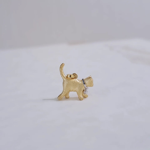 K18 子猫のペンダントトップ 中】 18金猫ネックレス プラチナ鈴 K18 子猫のペンダントトップ 中】 18金猫ネックレス プラチナ鈴