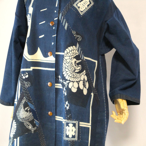和の布創作服> 袢纏の意匠とパッチワークがコラボした 和の布創作服> 袢纏の意匠とパッチワークがコラボした