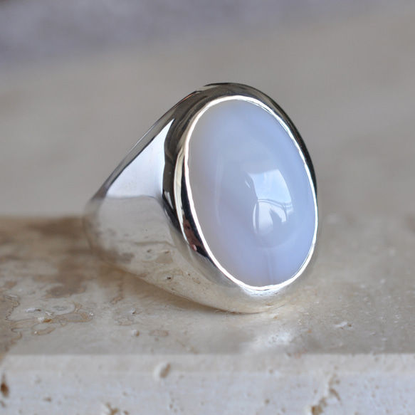 White Chalcedony Signet Ring ホワイトカルセドニー ボリュームリング 指輪・リング ETORA JEWELRY ...