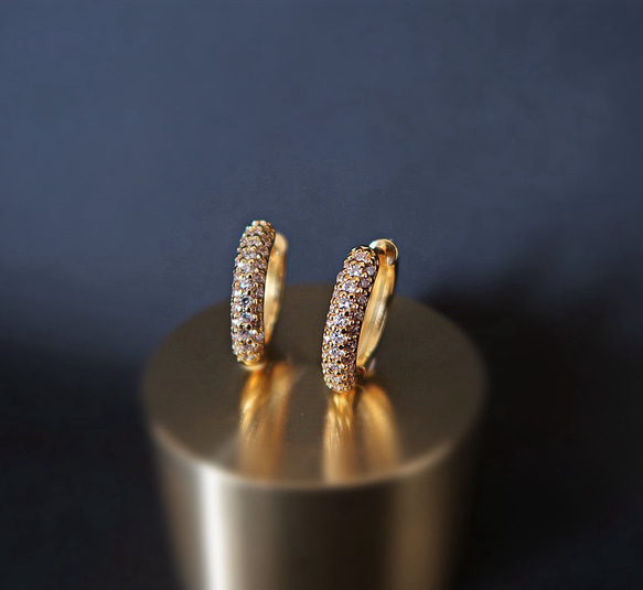 当店人気No.1！《毎日のお洒落に丁度良い》14KGP/ CZ HOOPS (ピアス) アレルギー対応 ピアス（フープ） GEMUU 通販 18113891｜Creema(クリーマ)