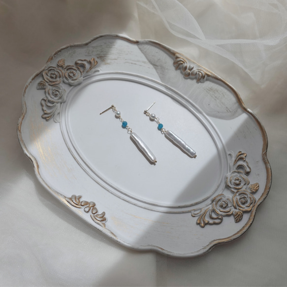 《Azure Grace》14kgf 鮮やかなブルーアパタイトとバロックパールのエレガントな輝き ピアス ピアス（スタッド・一粒 ...