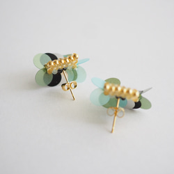 『Beadspan square 』（アールデコ・グリーン）ピアス/イヤリング【受注】 ピアス（スタッド・一粒） Beadspan 通販 18208521｜Creema(クリーマ)
