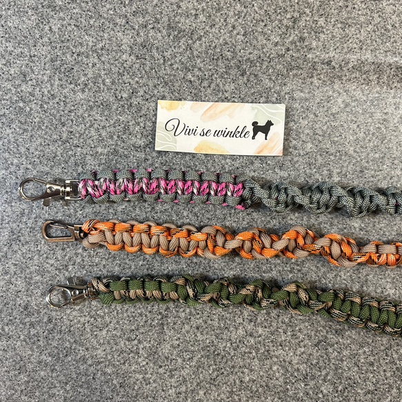 バイカラー スマホハンドストラップ パラコード おしゃれスマホストラップ カラフル 手編みストラップ アウトドア ネックストラップ vivi ...