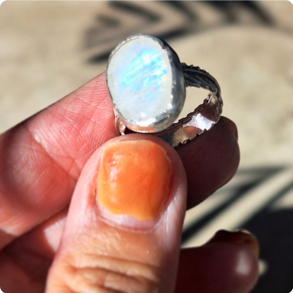 【ご予約品オーダーメイド】moon stone ring /シルバー925 大粒天然石 /約10号 指輪・リング laulea 通販｜Creema(クリーマ) 18230241