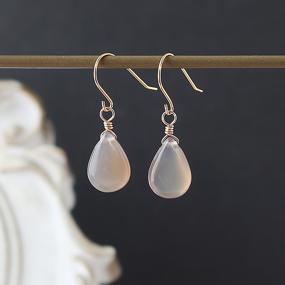 グレーオニキス ペアシェイプ 約11×8mm / 14kgf ゴールドフィールド製 フック ピアス ゴールド ピアス（フック・チェーン） koko ココ 通販 18233792｜Creema ...