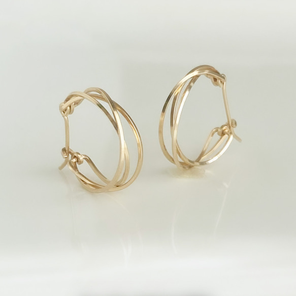 14kgf diagonal 20 キャッチレス フープピアス ピアス（フープ） f accessory 通販 18241323｜Creema(クリーマ)
