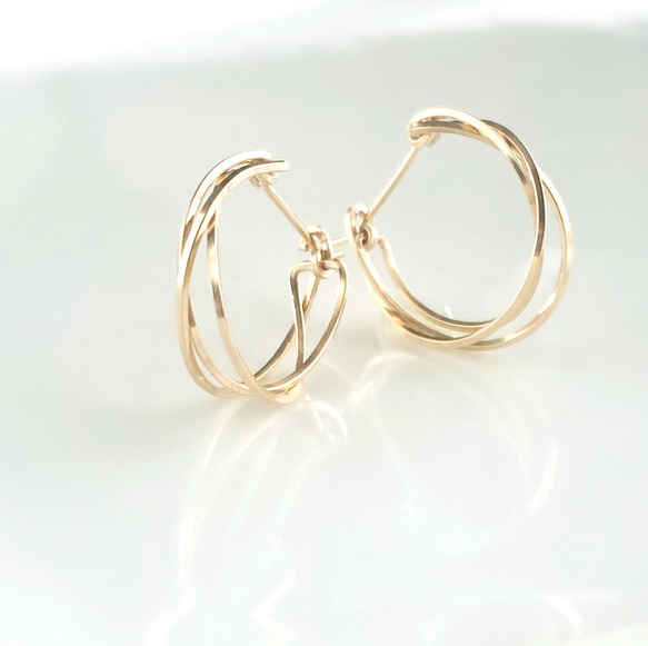 14kgf diagonal 20 キャッチレス フープピアス ピアス（フープ） f accessory 通販 18241323｜Creema(クリーマ)