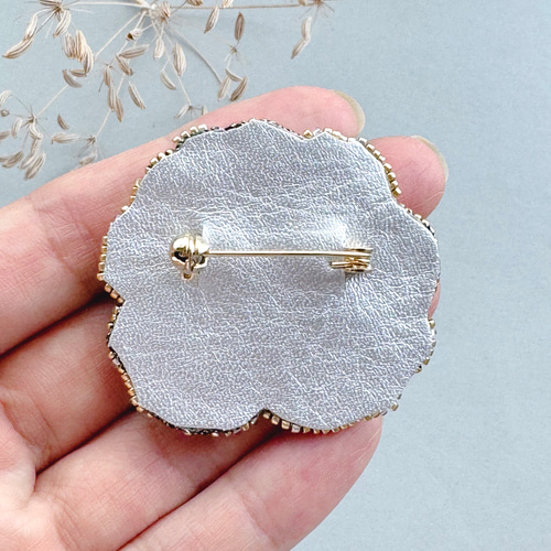 バラの花ブローチ オートクチュールビーズ刺繍 ブローチ So do I バラの花ブローチ オートクチュールビーズ刺繍 ブローチ So do I