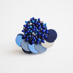 『Beadspan round 粒々 』（夜空）ピアス【受注】 ピアス（スタッド・一粒） Beadspan 通販｜Creema(クリーマ) 18252435