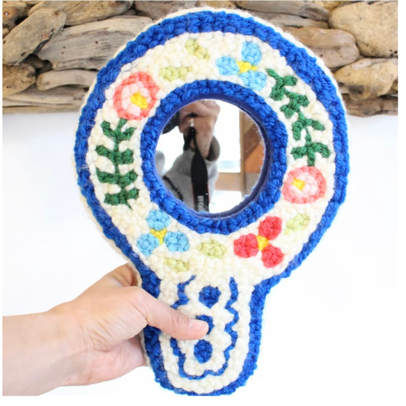 mofu mirror〜quimper〜手鏡 ドレッサー・ミラー・鏡台 COROMANI 通販｜Creema(クリーマ) 18273317