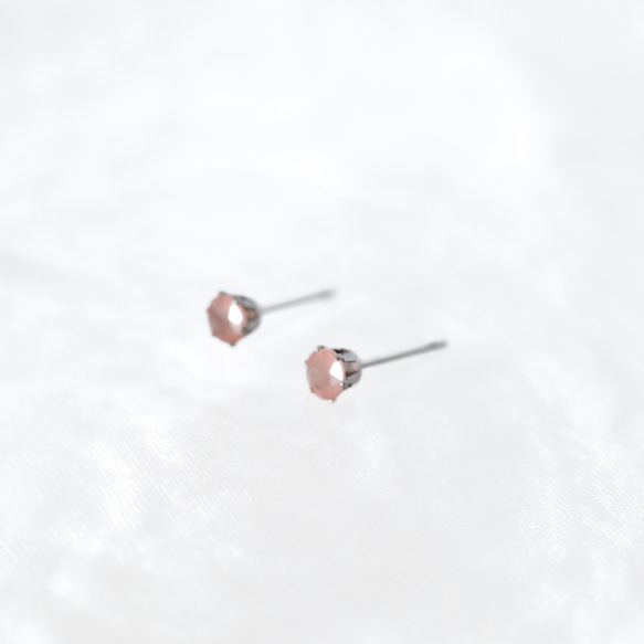 【天然石インカローズの一粒スタッドピアス】ピンクオレンジ/4mm/サージカルステンレス ピアス（スタッド・一粒） 【色彩の泉】-金属アレルギー ...