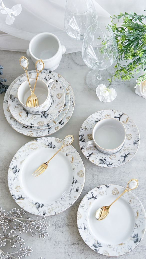 ホワイトローズのティーセット(プレート選択) ティーカップ Atelier Lucent 通販 18283791｜Creema(クリーマ)