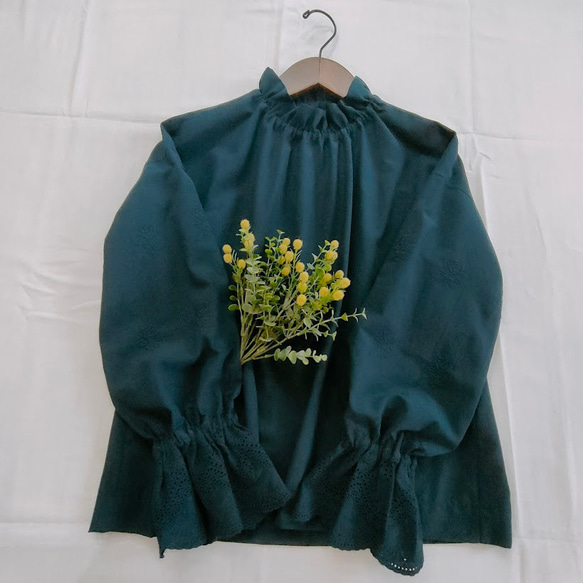 受注制作 襟・袖フリルスカラップブラウス M/ L/LL ブラウス kurumi no mori* 通販 18284047｜Creema(クリーマ)