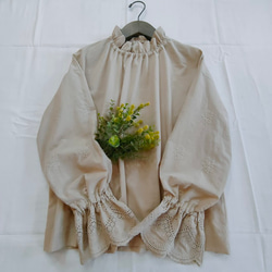 受注制作 襟・袖フリルスカラップブラウス M/ L/LL ブラウス kurumi no mori* 通販 18284047｜Creema(クリーマ)