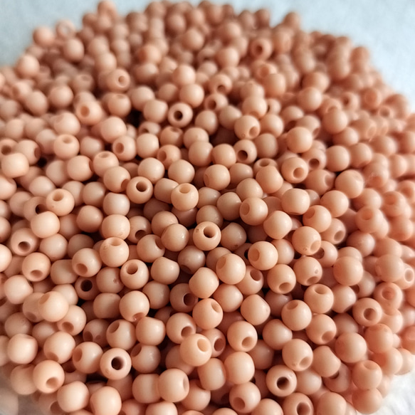 手染めアクリルビーズ4mm【M4】10グラム ビーズ チェーンのNEO BEADS 通販｜Creema(クリーマ) 18307319