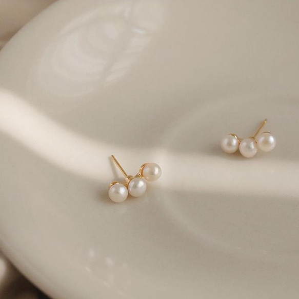 Silver925 3粒 ライン パール ピアス K14gp オフィスコーデ 華奢 40704-74 ピアス（スタッド・一粒） curro 通販｜Creema(クリーマ) 18318144