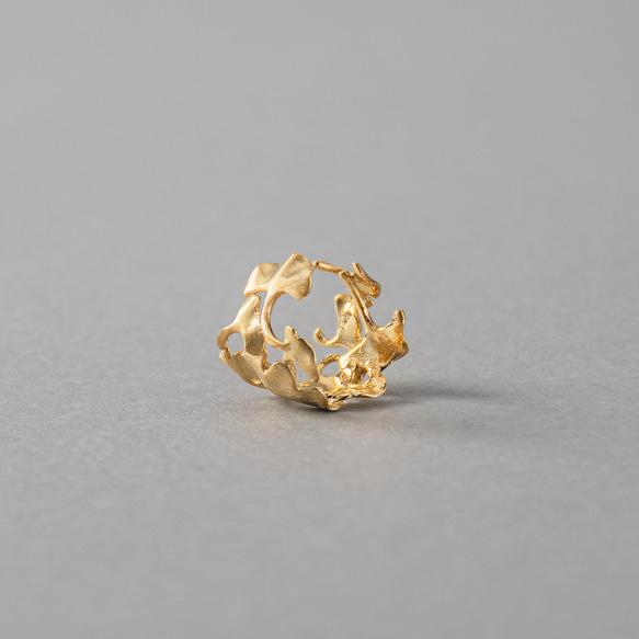 〔K18YGP〕銀杏 イヤーカフ イヤーカフ Henun 通販 18377025｜Creema(クリーマ)