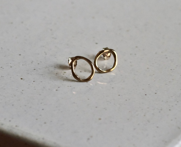 distorted circle pierce k18gp ピアス（スタッド・一粒） saint 通販 18395469｜Creema(クリーマ)