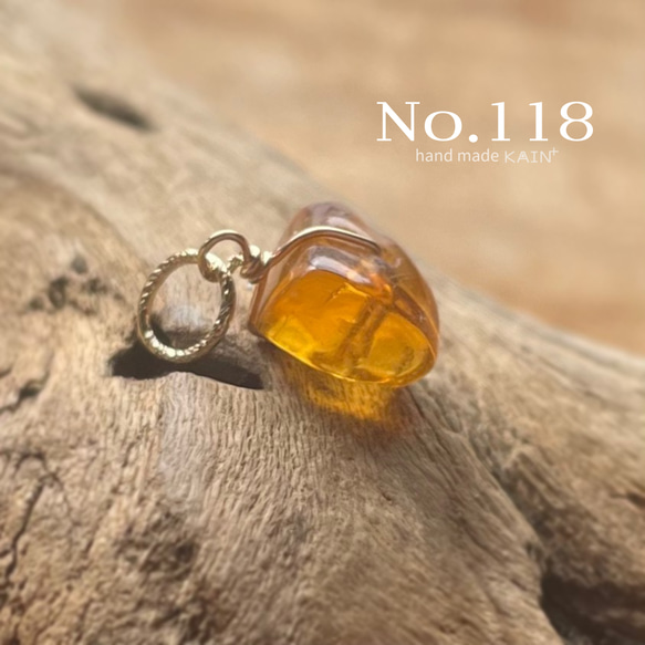 118 ブルーアンバー 14kgf アンバー 琥珀 ネックレス チャーム ペンダントトップ KAIN+.伊藤 通販 18416846｜Creema(クリーマ)