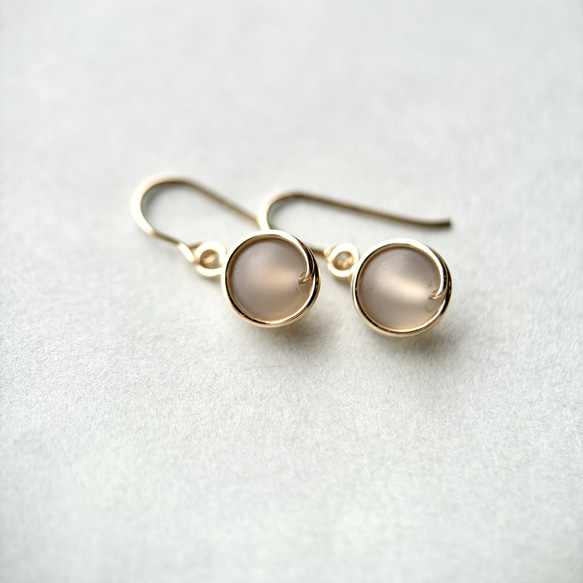 14kgfフロストグレーオニキスのワイヤーラップピアス＆イヤリング ピアス（フック・チェーン） Shizuku 通販 18422995｜Creema(クリーマ)