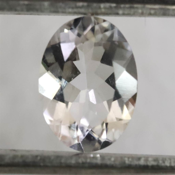 ペタライト 7X5mmオーバルカット ルース 0.54ct #66973 天然石 榎本通商 通販｜Creema(クリーマ) 18424166