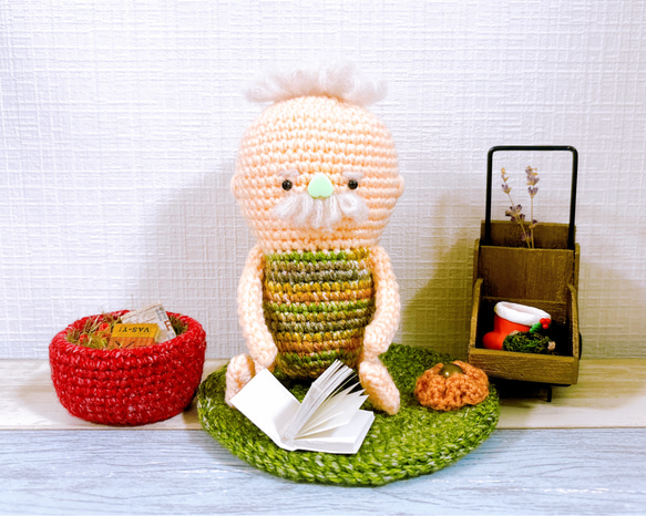 MGyu!!MEi〰️ﾑｷﾞｭﾐｰ〰️ᡣあみぐるみ【読書家じいちゃん】 あみぐるみ gumikomori 通販｜Creema(クリーマ ...