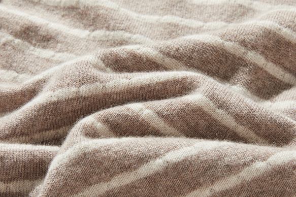 ゆるっと華奢見え配色ボーダーセーター ウールとカシミヤ混紡ニット モカ 241026-1 ニット・セーター fall-in&co(talent) 通販 18477568｜Creema(クリーマ)