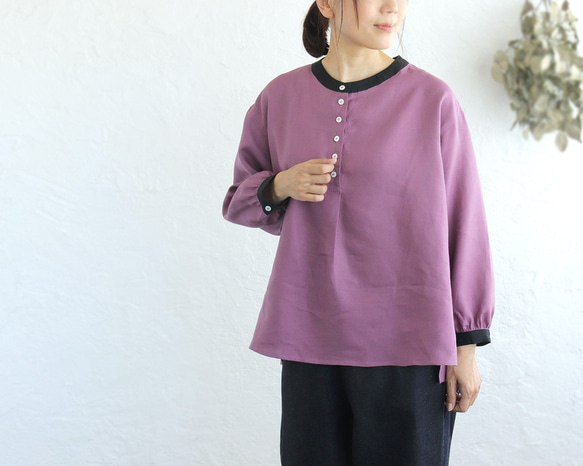 《在庫限り＊1点のみ》落ち着きと華やかさを纏う リネンクレリックプルオーバーブラウス （モーブ）TP12 ブラウス alin 通販 18484733｜Creema(クリーマ)